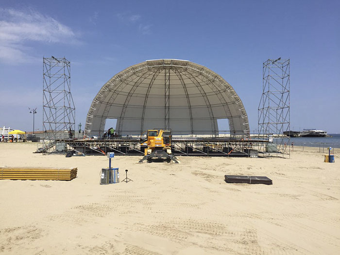 Libera on the beach — TPi