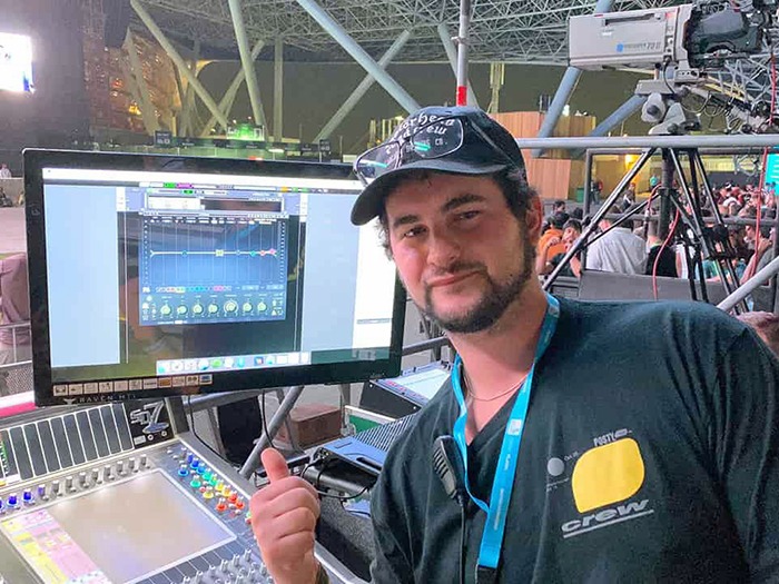 FOH Engineer Joseph Hellow Chooses Waves for the Post Malone Beerbongs ...