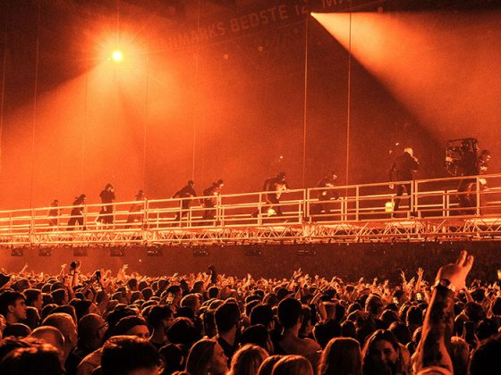 Motor Stage Automation designs bespoke flying runway for Suspekt — TPi