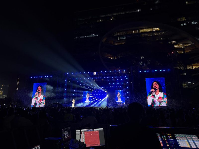 Claypaky solutions illuminate Aditya Gadhvi’s Jio World Garden Concerts ...